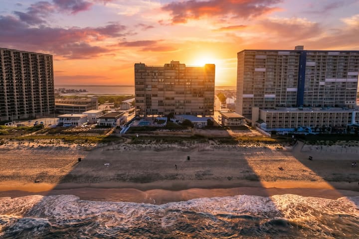 Oceanfront 1br Condo With A Pool - Fenwick Island, DE