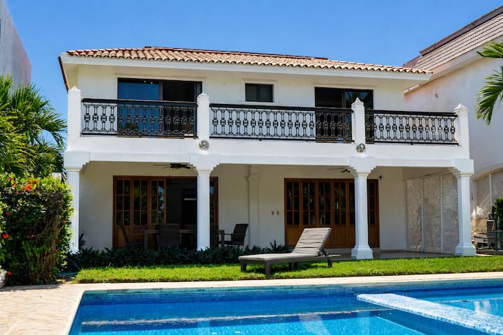 Casa De Lujo En El Cid Con Alberca Privada - Mazatlán