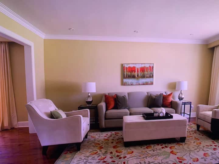 Sunny Garden Home - Middletown, CT
