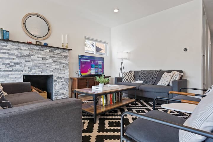 Spacious 6br Home Near Downtown Spokane. - Spokane, WA