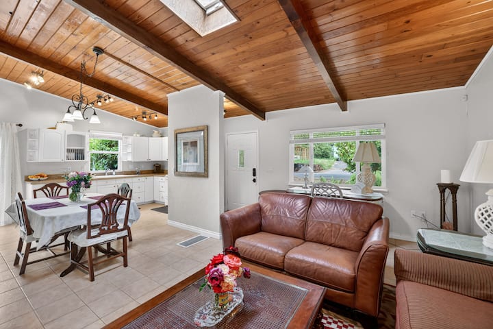 Family-friendly Aloha Home Near Intel & Nike - Beaverton, OR