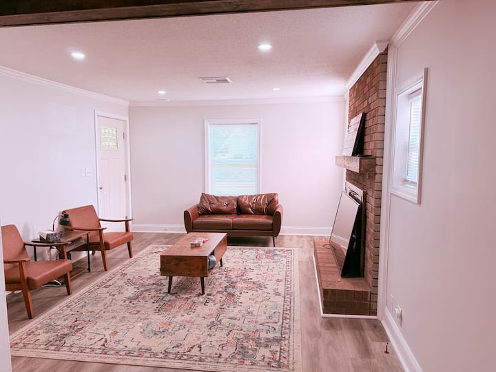 Charming 3br/2ba Home In The Heart Of Asheboro - Asheboro, NC