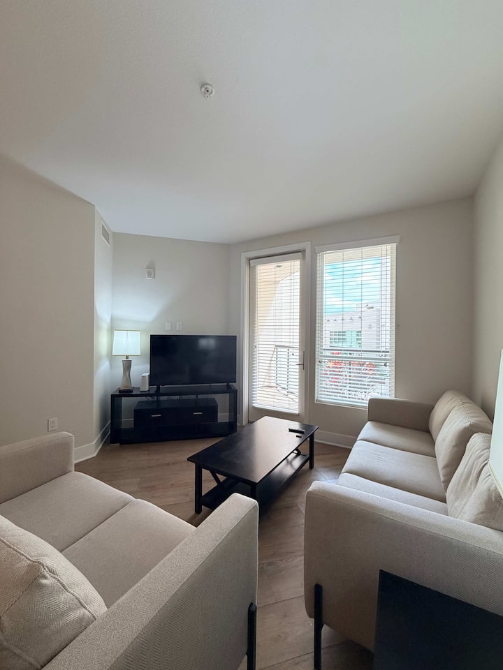 1br In Kearny Mesa With Pool Access - San Diego, CA