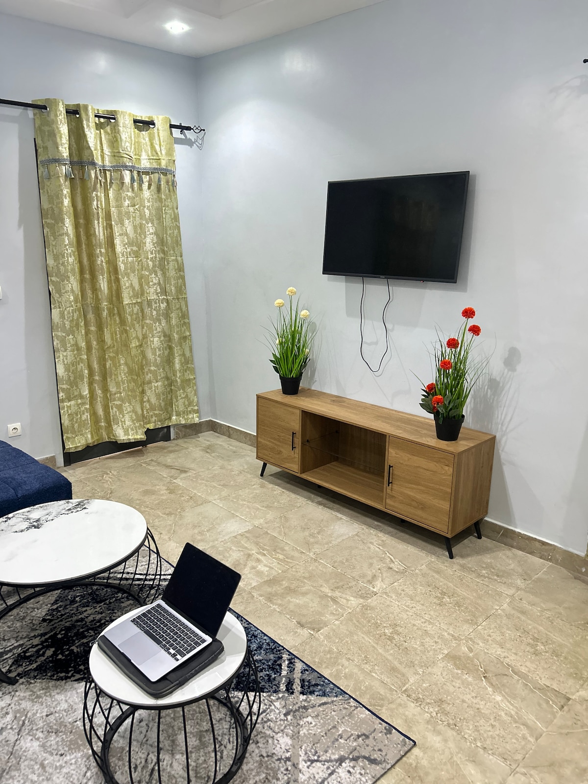 Comfortable and Well-Located Studio at Cité Apix - Condominiums for ...