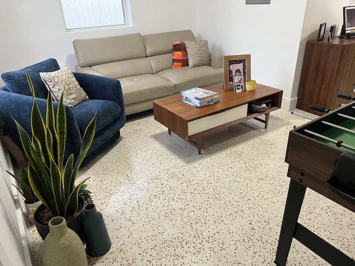 Little House In Great Location ! - Miami, FL