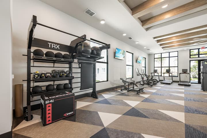 Landing | Stylish 1bd, Gym, Clubhouse - North Fort Myers, FL