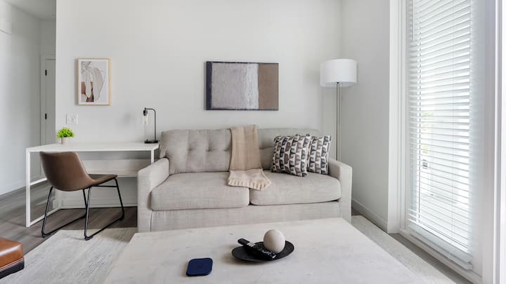 Landing | Beautiful 2bd, Gym, Clubhouse - North Fort Myers, FL