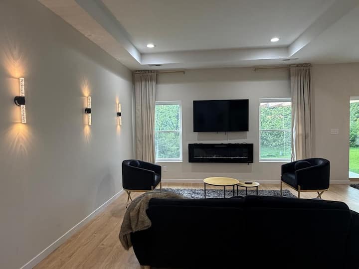 *Single Level* Home Near Fort Campbell - 克拉克斯維爾