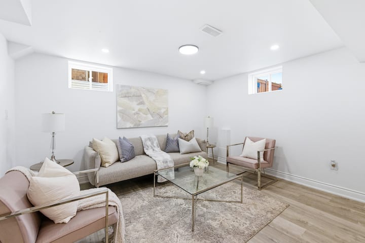 Spacious 3 Bedroom Guest Suite Innisfil - Innisfil