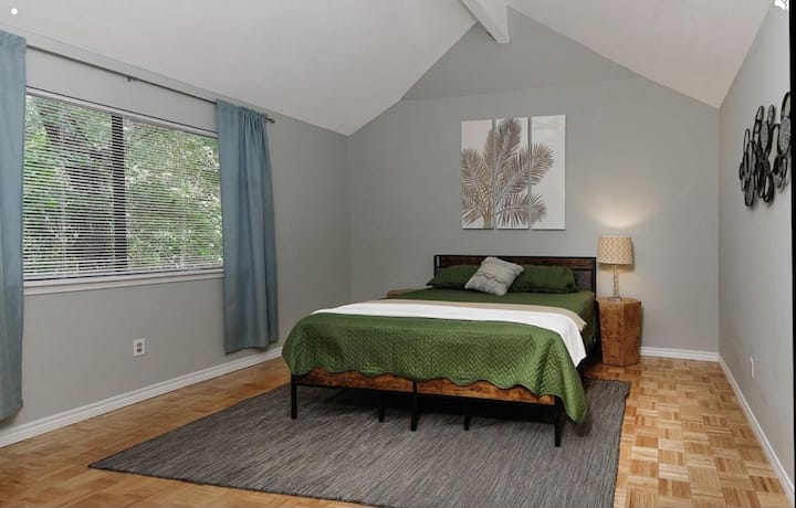 The Woodlands Haven House - The Woodlands, TX