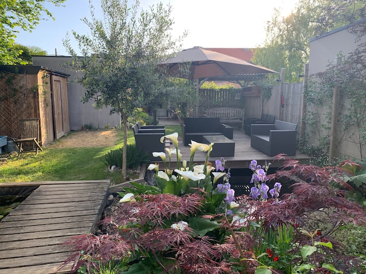 Maison Plain Pied. Beau Jardin. Central. Calme. - Nantes