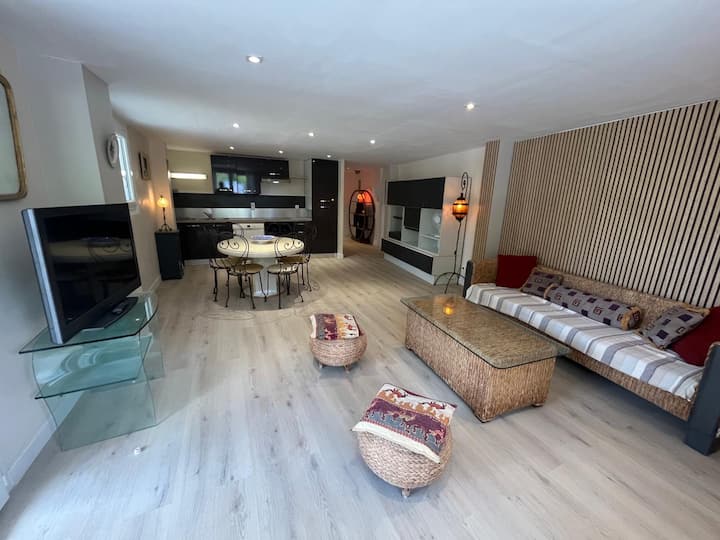 Appartement Entièrement Rénové - Castellane