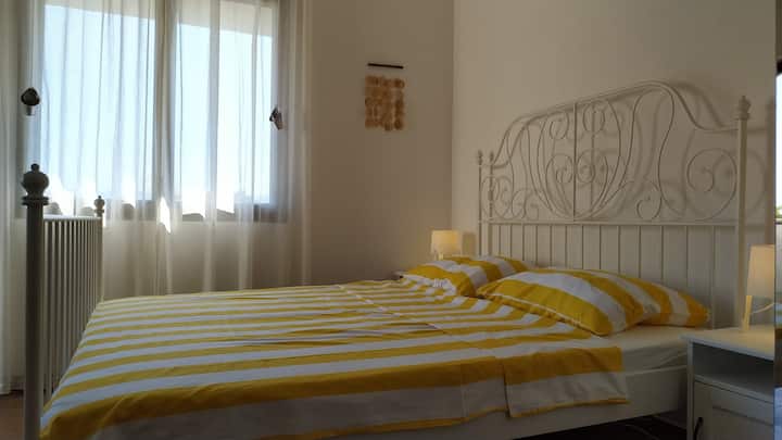 A-25983-a Appartement D'une Chambre Avec La - Bol