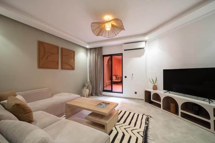 Central Guéliz • 2 Bedrooms Apt • Covered Terrace - Marrakech