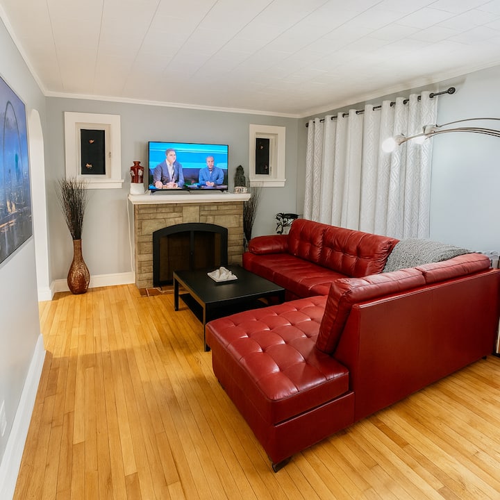 2nd Floor, Brick Duplex | Near The Hill 🇮🇹 - Gateway Arch National Park