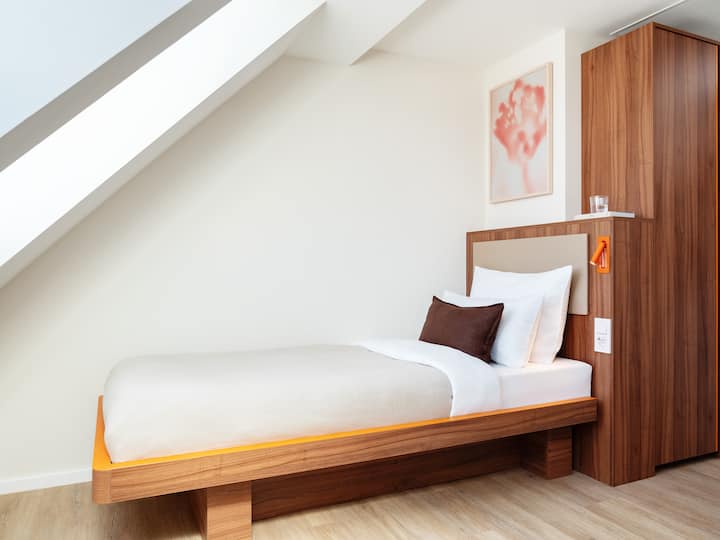 Numa | Small Room With Single Bed - Munich