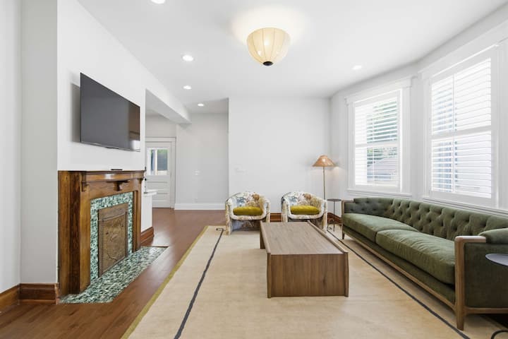 Hillside Hyde Park Home 4bdr - Cincinnati, OH