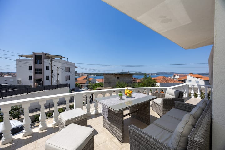 Adda Luna - Trogir