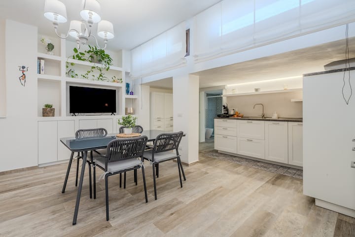 [Olbia] Studio Neuf, Central Et Calme - Monti