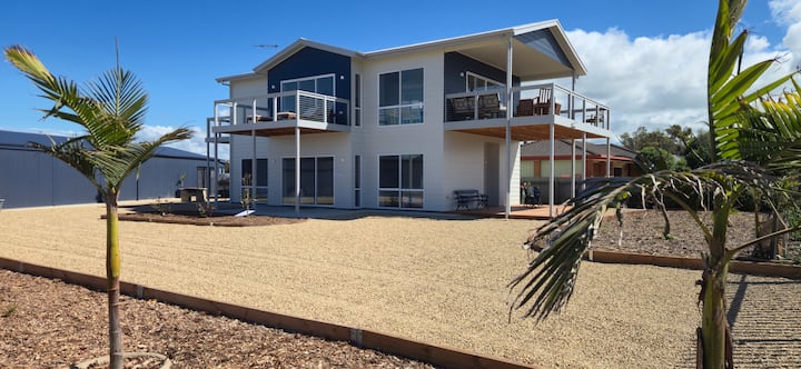 Leleaka - Ardrossan, Australia