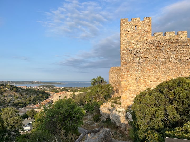 Presbytery Historic Château Fitou (Main House) - Fitou