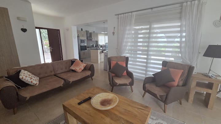 4 Bedroom/ 3 Bath Villa With Large Private Pool - Cyprus