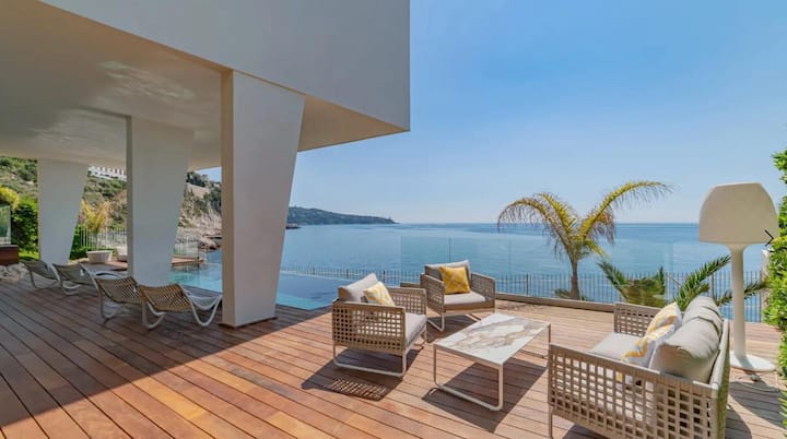 Exceptionnelle Villa Pieds Dans L'eau - Nice