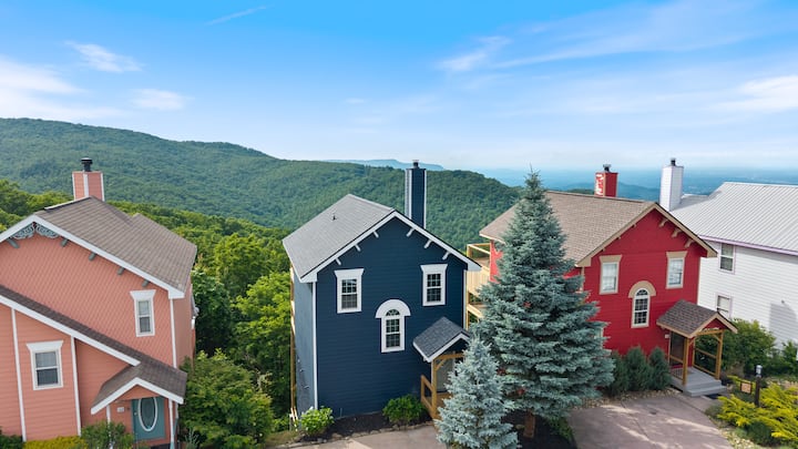 Mountain Top Chalet! Wild View, Hot Tub, Sauna! - Gatlinburg