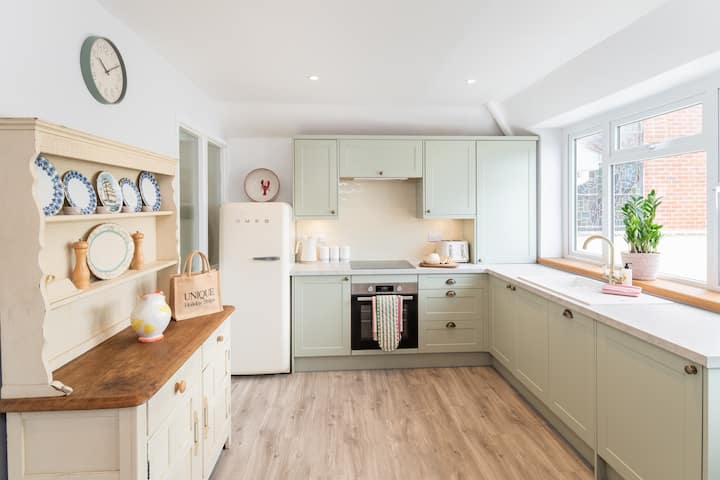 Central Stylish Seaside Flat In Sidmouth Slps 4. - Sidmouth