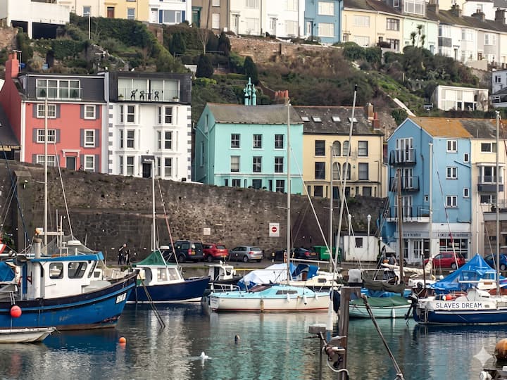 The Dragons Nest - Brixham