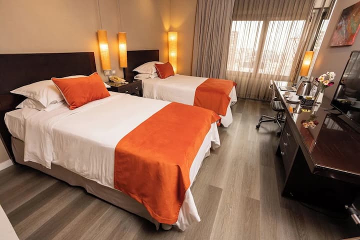 Charming Room Ideal For Exploring Florida Street - Buenos Aires