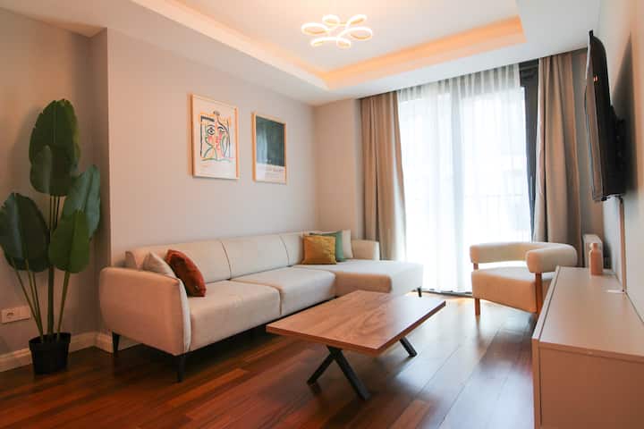 Central 2br 2bath Apartment With Parking & Kitchen - Beyoğlu