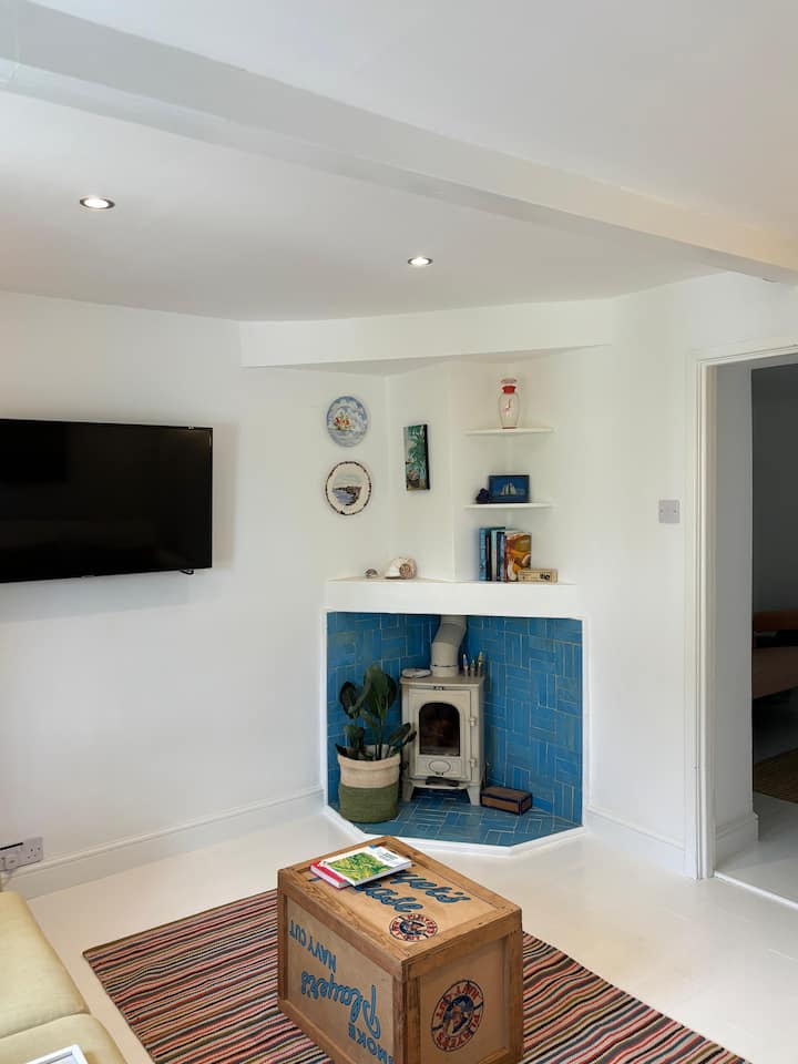The Nook, A Cosy Cottage At The Foot Of The Hills - Malvern