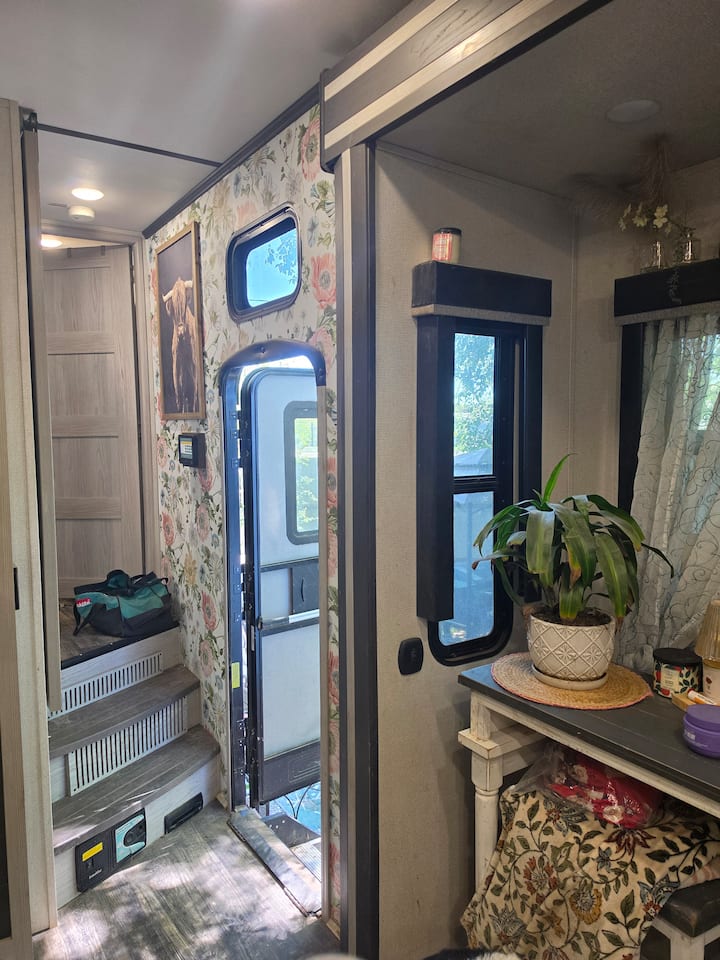 A Beautiful Two Bedroom Two Bath! Pet Friendly! - Idaho Falls, ID
