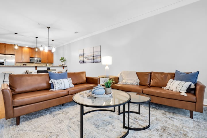 Free Parking  2 Units, Sleeps 12 | The Juliette - 薩凡納