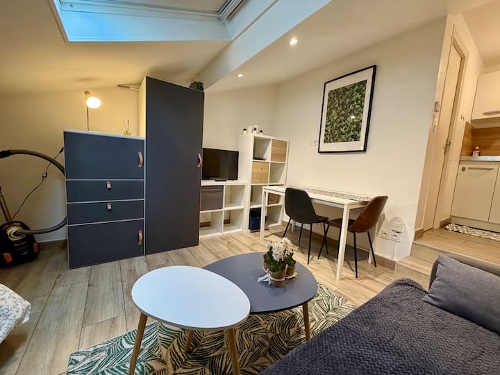 Studio Cosy · Parking · 50 M Place Napoléon - La Roche-sur-Yon