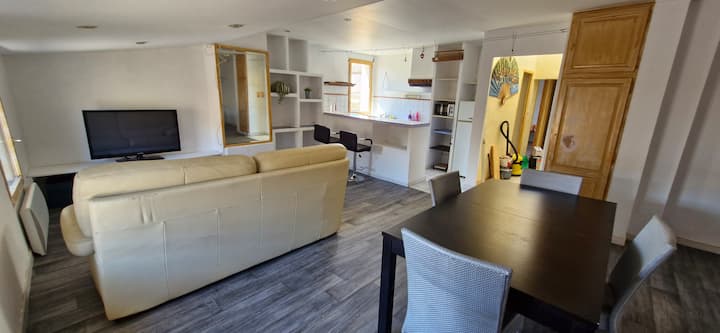 Appartement Lumineux Avec 2 Chambres - Le Cannet-des-Maures