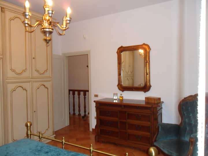 Casa Indipendente Su Tre Lati. - Rosignano Marittimo