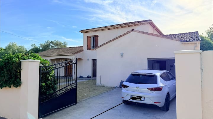 Villa Contemporaine Piscine & Jardin à Pierrelatte - Rhône-Alpes