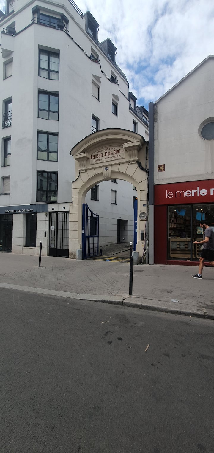 Studio Cosy Dans Un Quartier Animé. - Bastille