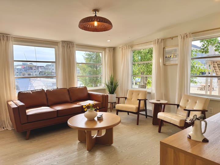 Sunset Lagoon Retreat-waterfront Views & Kayak - Long Beach Island, NJ