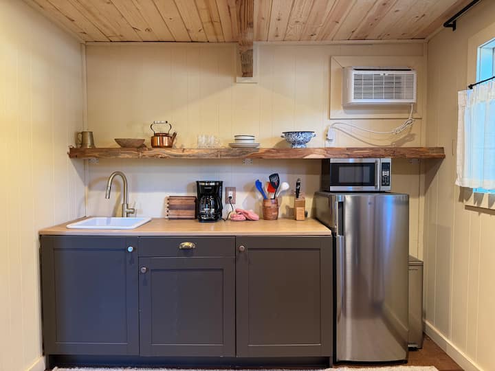 Peaceful Barn House Studio | Oakhurst - Oakhurst, CA