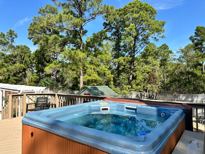 Best Little Piney House In Tx | Hot Tub & Sauna - Bastrop, TX