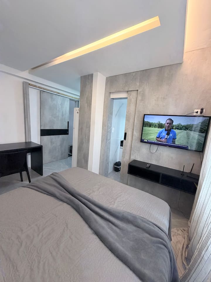 Pequeno Flat Reformado Na Beira-mar - Recife