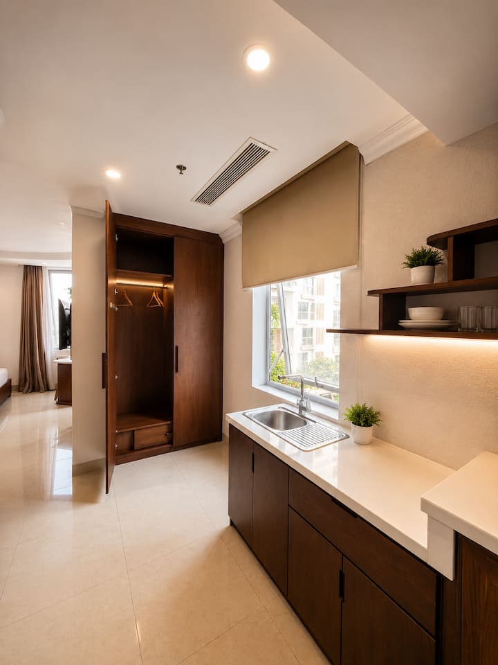 Kiwi Hotel - 5 Minutes Walk To My Khe Beach - Đà Nẵng
