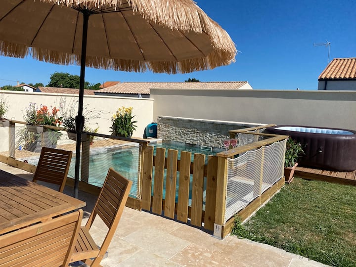 Grande Maison 5 Chambres Avec Piscine - Rochefort