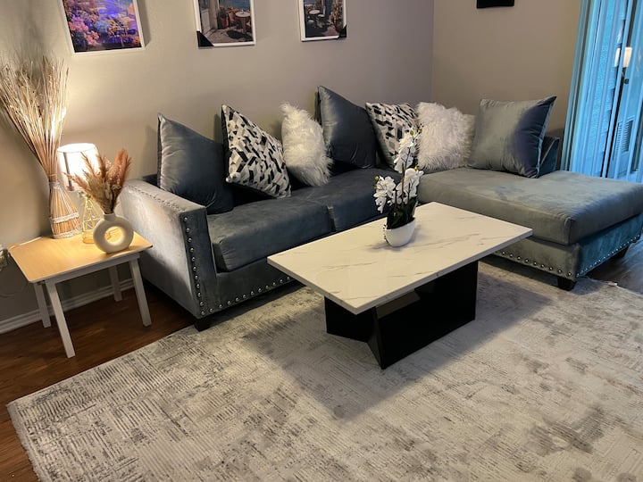 The Villa (Sleeps 6, Extra Upon Request) Love Fam! - Grapevine, TX