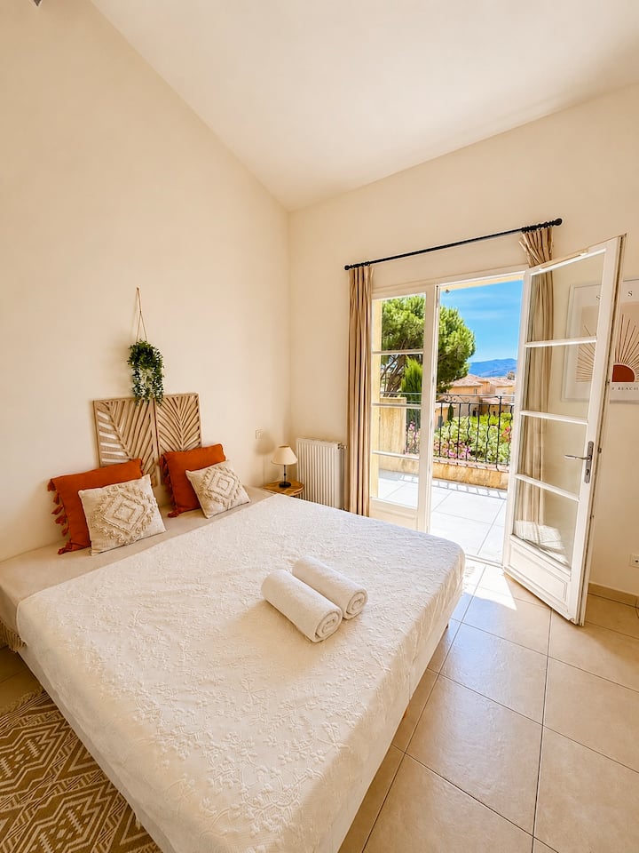 Le Castellet - Domaine Golf Saint-endreol, Piscine - La Motte