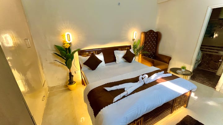 The Deluxe Suite - Faridabad