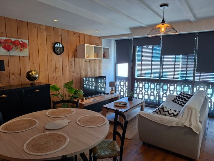 Appartement T2bis En Duplex Avec Terrasse - Bagnères-de-Bigorre